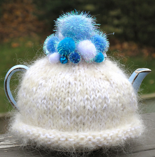 Winter Wonderland Tea Cosy | Cosy Tea Blog